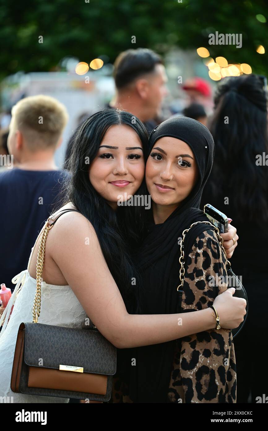 People on the street during the annual Malmö festival Stock Photo - Alamy