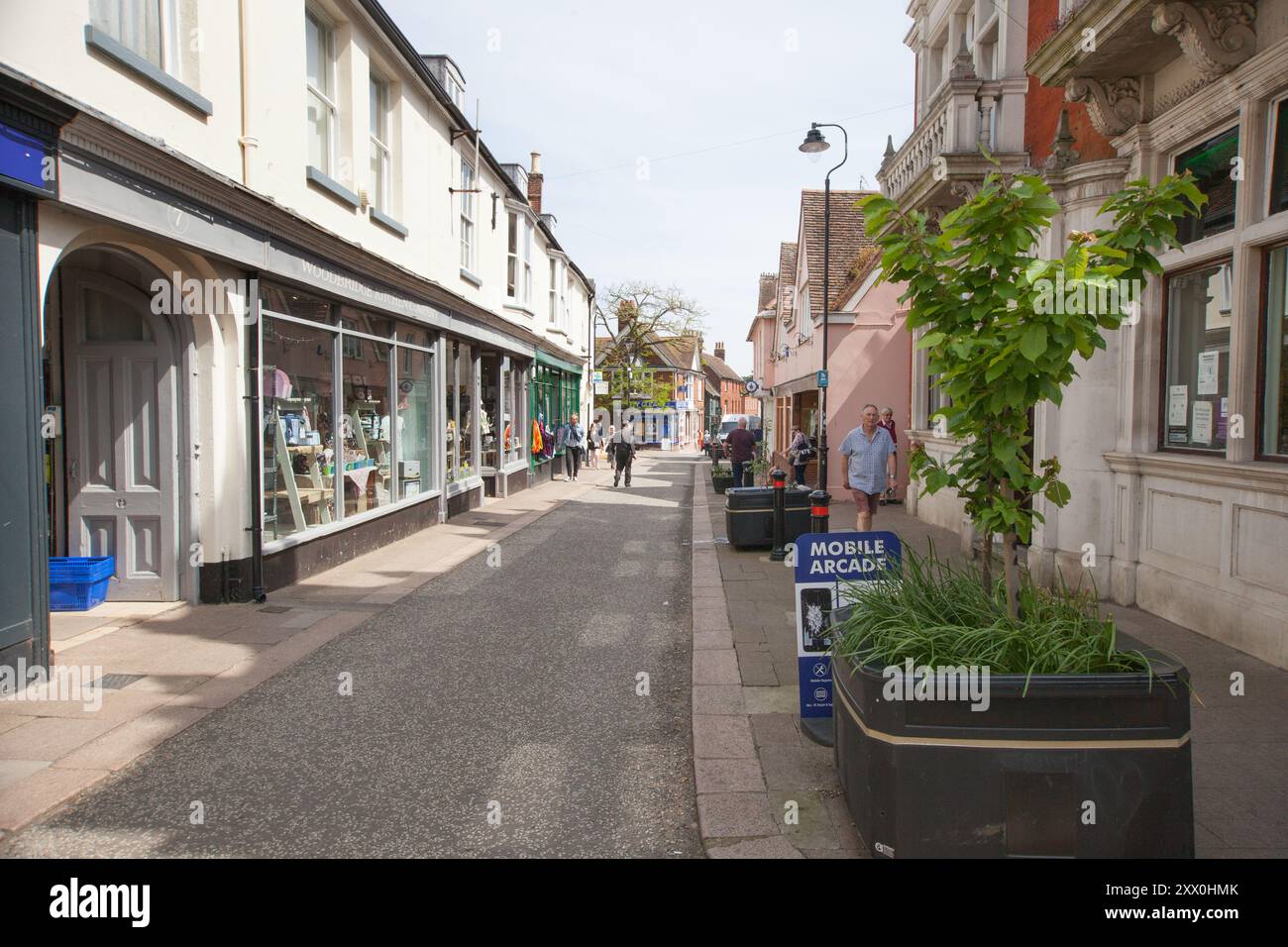 Shops and pubs on the Thoroughfare in Woodbridge, Suffolk in the United ...