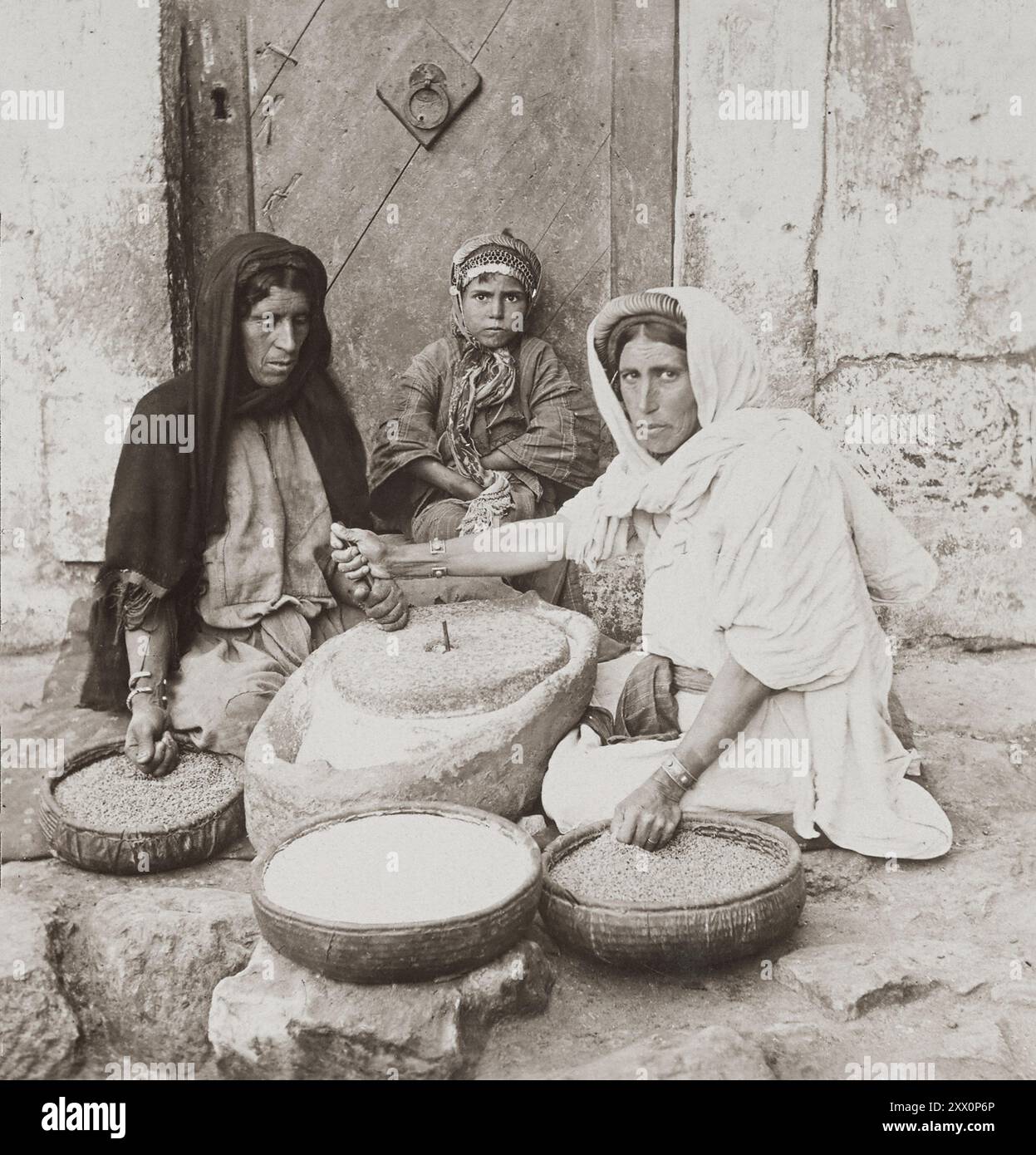 Life in Palestine in the late 19th and the early 20th century. Women ...