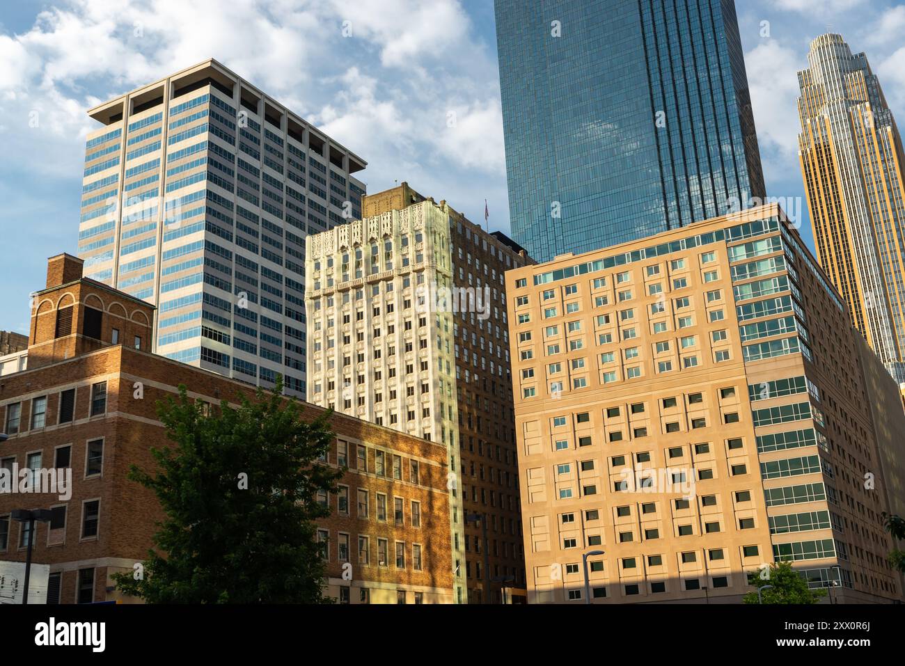 Downtown Minneapolis skyline on a beautiful Summer evening Stock Photo ...