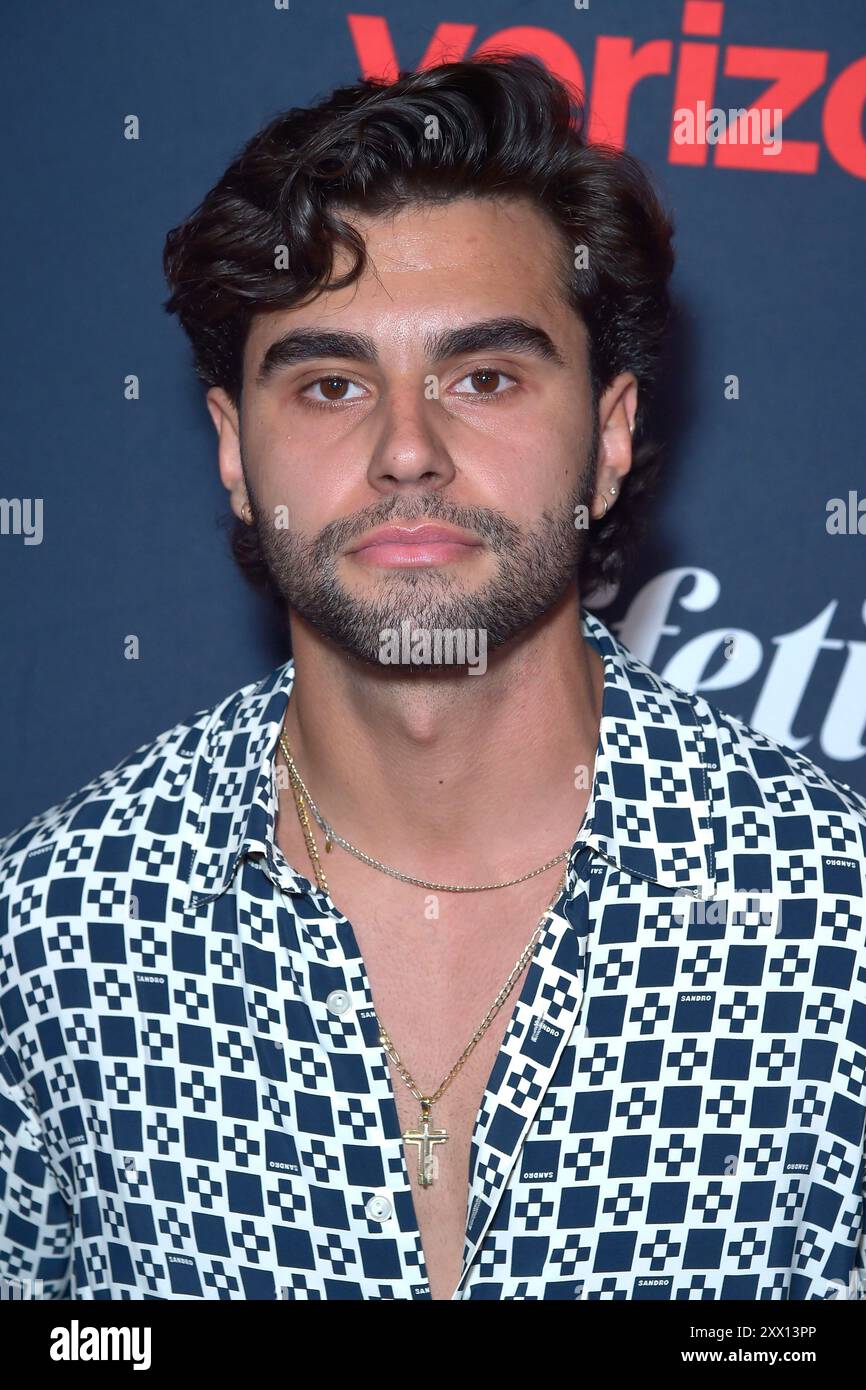 Chris Angelis bei der Premiere des Lifetime Fernsehfilms 'Terry ...