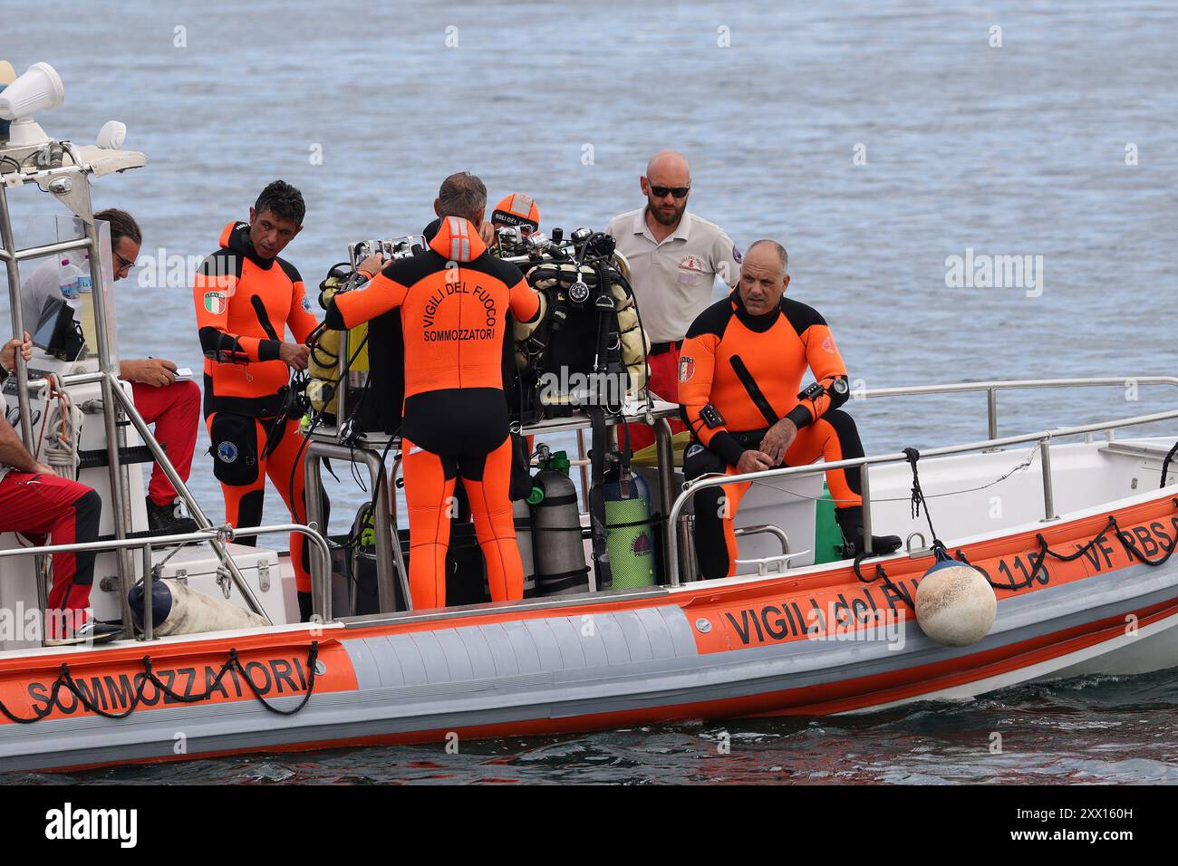 In The Photo Of The Fire Brigade Divers Stock Photo - Alamy