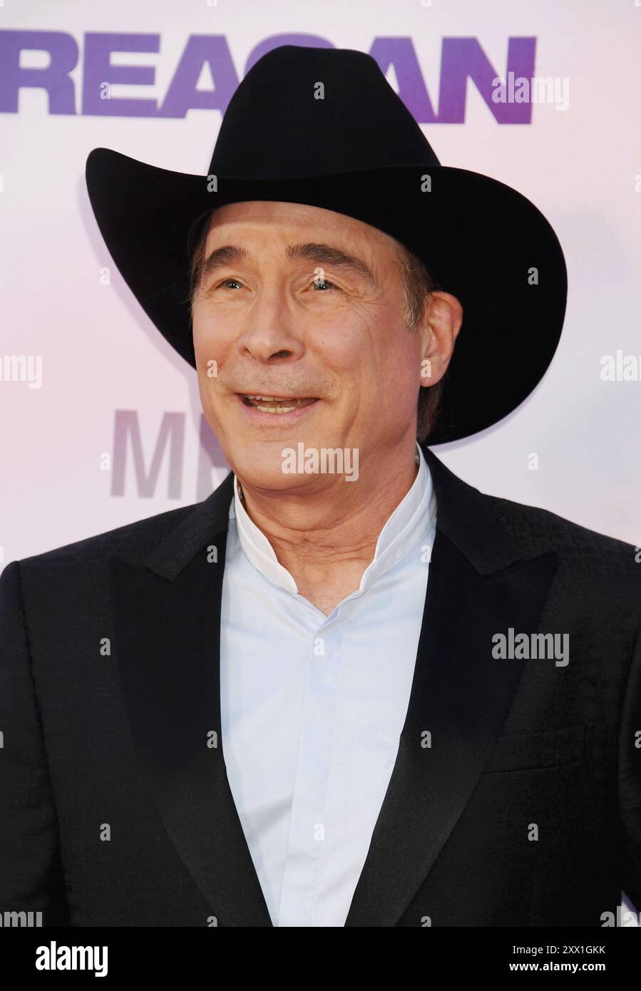 HOLLYWOOD, CALIFORNIA - AUGUST 20: Clint Black attends the Los Angeles ...