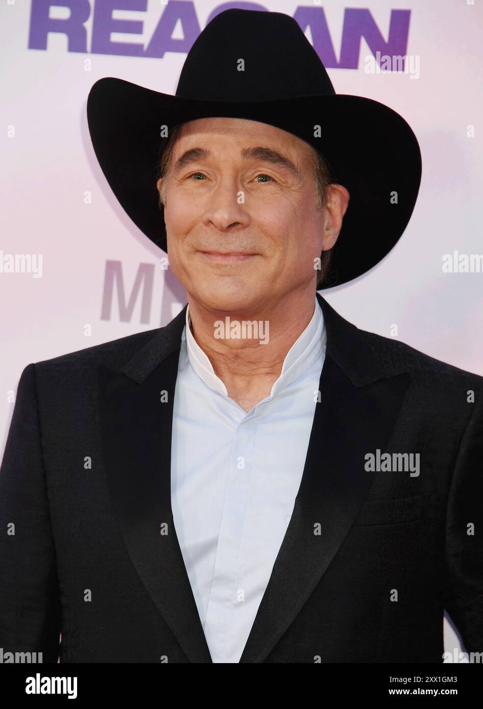 HOLLYWOOD, CALIFORNIA - AUGUST 20: Clint Black attends the Los Angeles ...