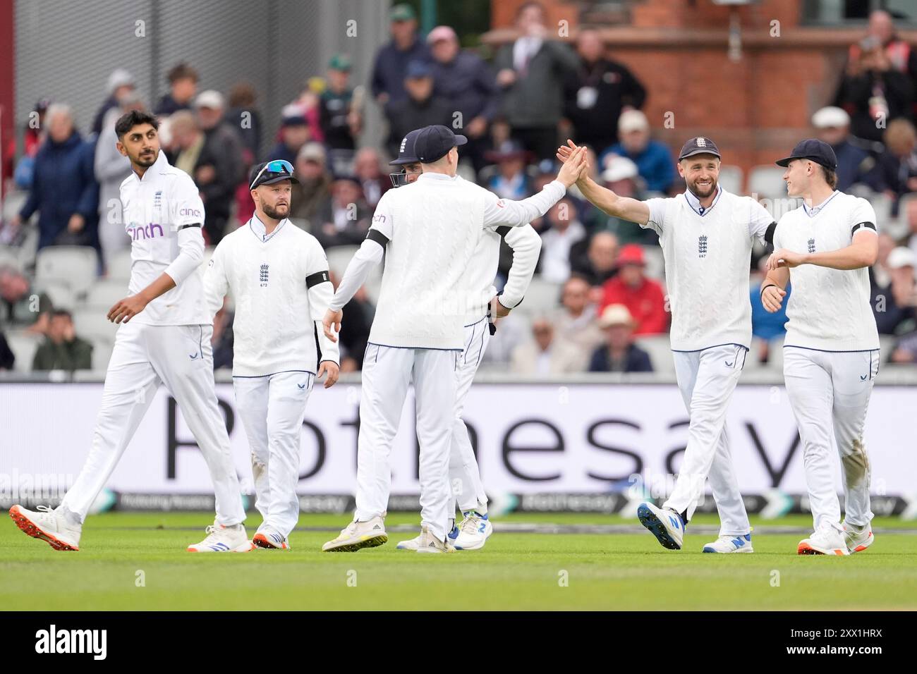 Emirates Old Trafford, Manchester, UK. 21st Aug, 2024. 1st Rothesay ...