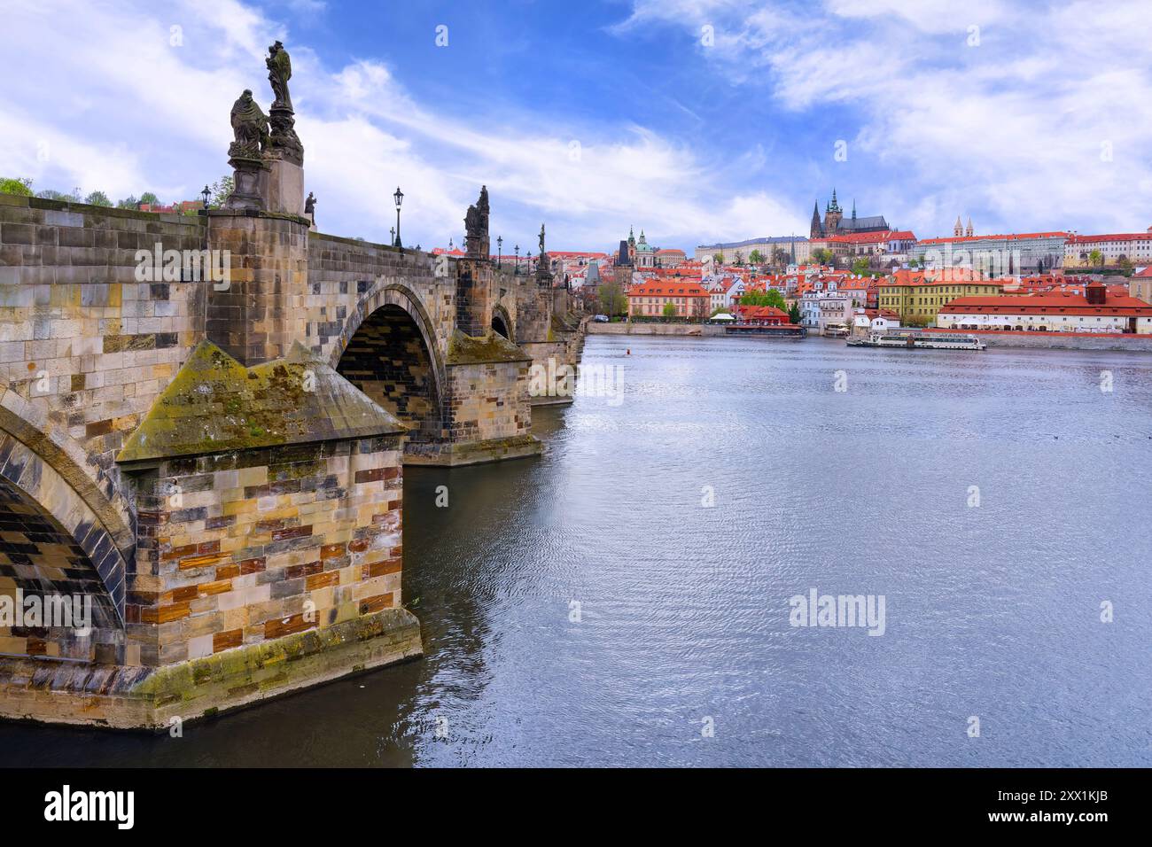 Captivating medieval style tower bridge hi-res stock photography and images - Alamy