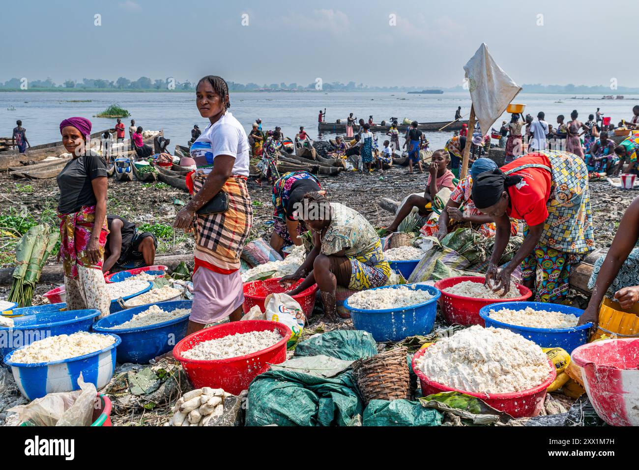 River Market, Mbandaka, Equateur province, Democratic Republic of Congo ...