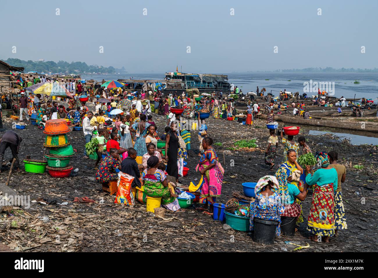 River Market, Mbandaka, Equateur province, Democratic Republic of Congo ...