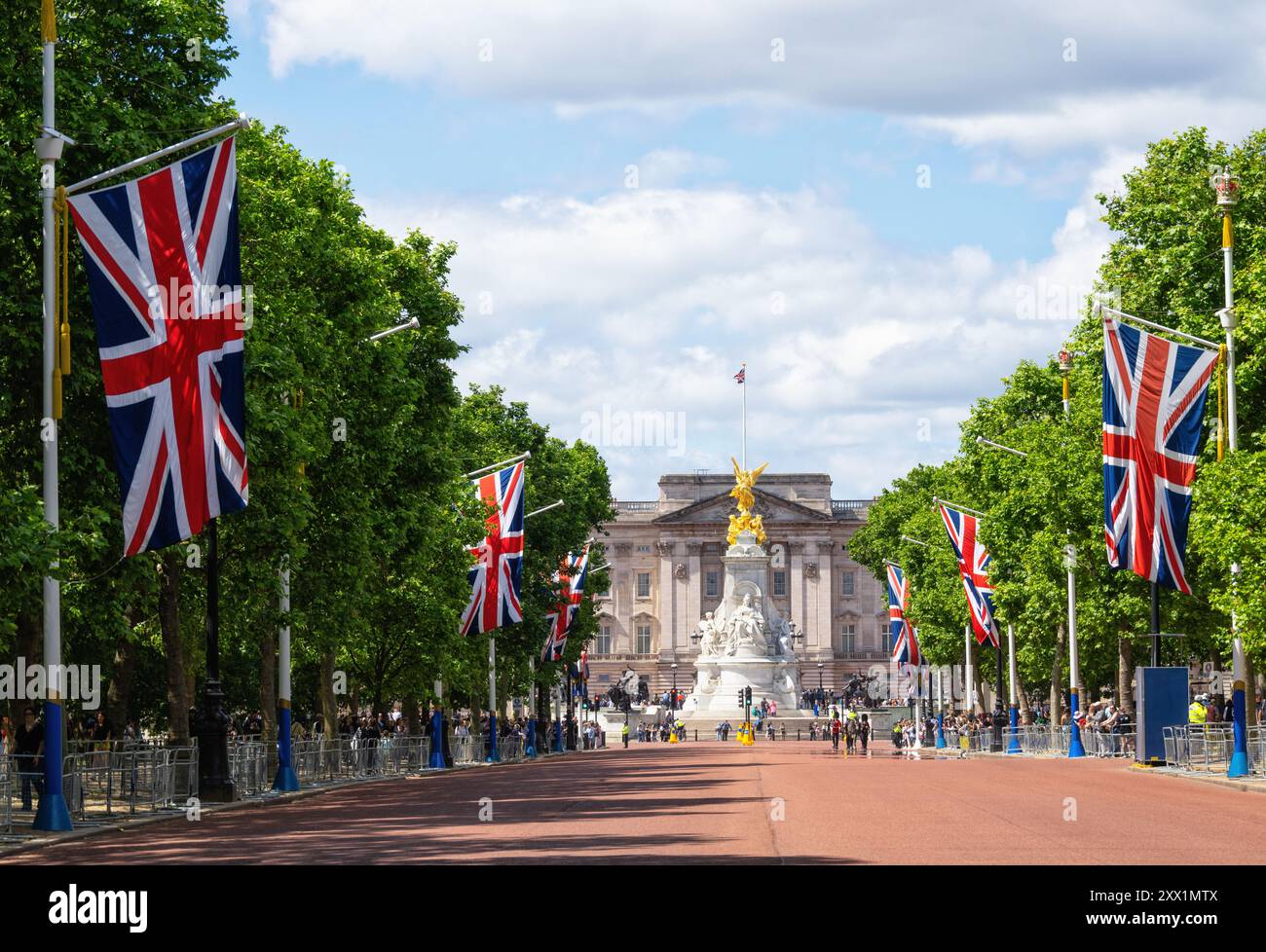 View along The Mall towards Victoria Memorial and Buckingham Palace, London, England, United ...