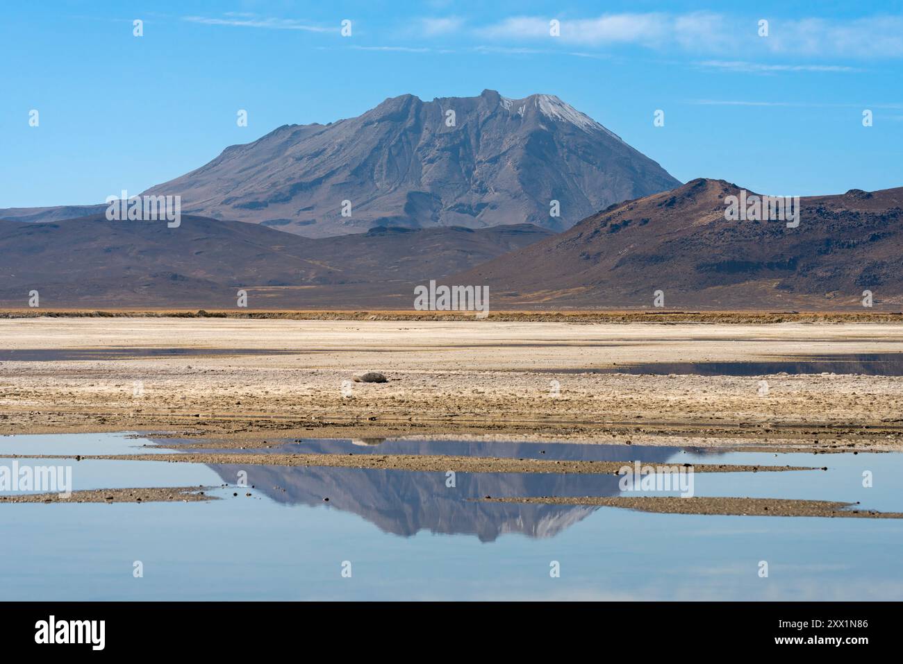 Ubinas volcano peru hi-res stock photography and images - Alamy