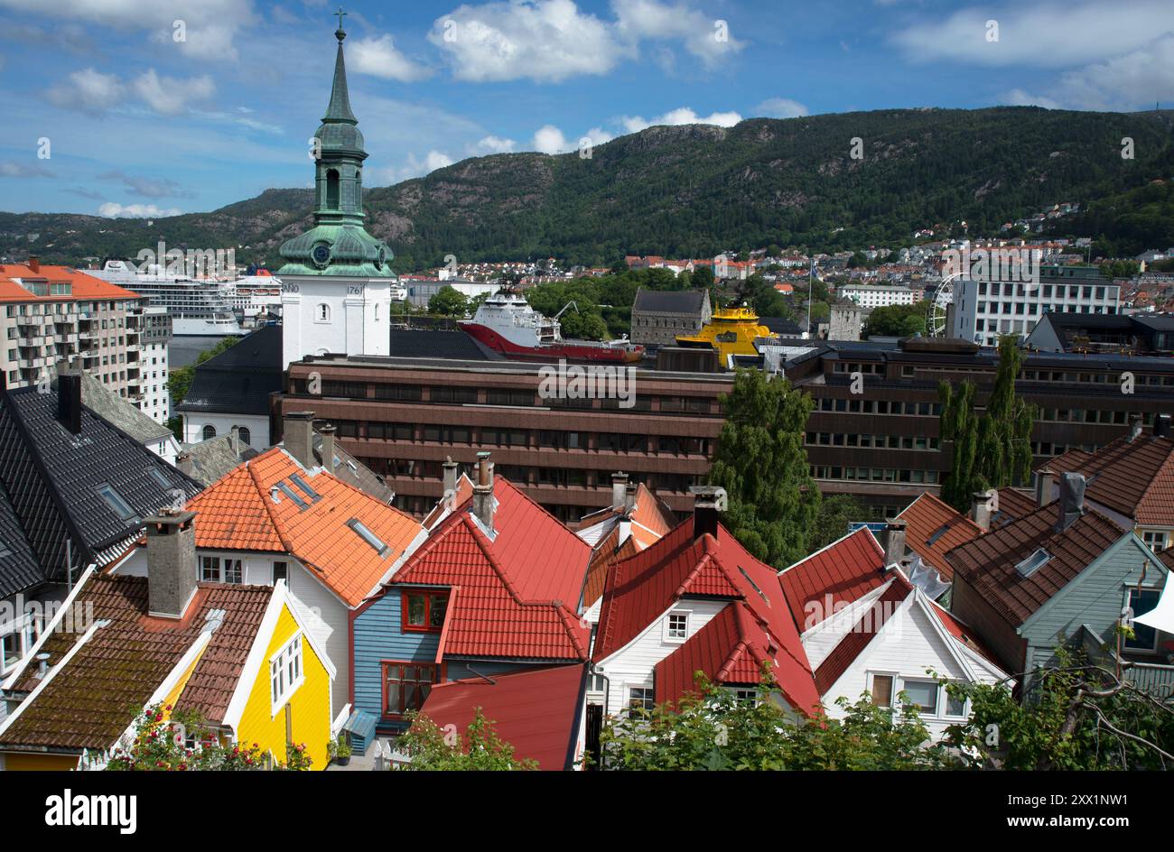City view from conservation area, Bergen, Norway, Scandinavia, Europe ...