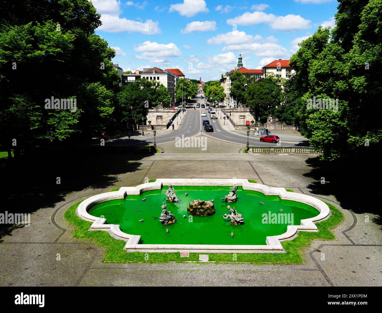 Brunnen beim Friedensengel and Luitpoldbrucke, Munich, Bavaria, Germany ...