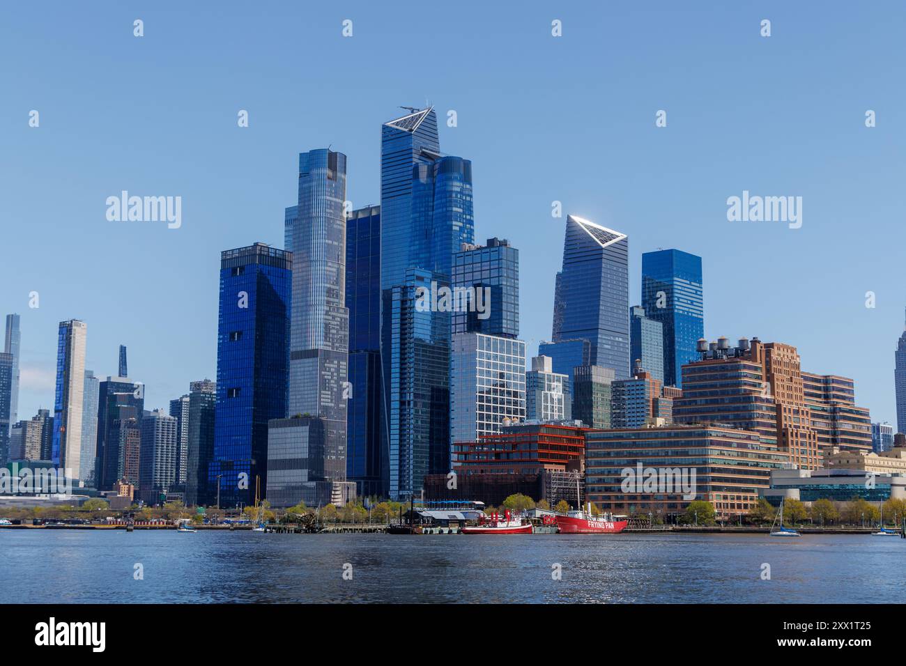 Hudson Yards Skyline Stock Photo - Alamy