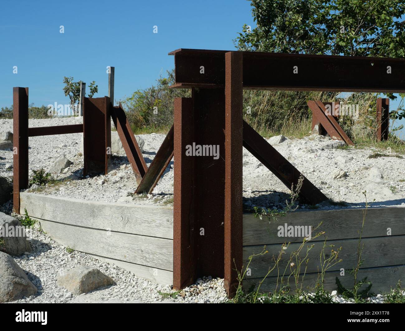 The remnants of the old pier at the Öresund Bridge reveal historical ...