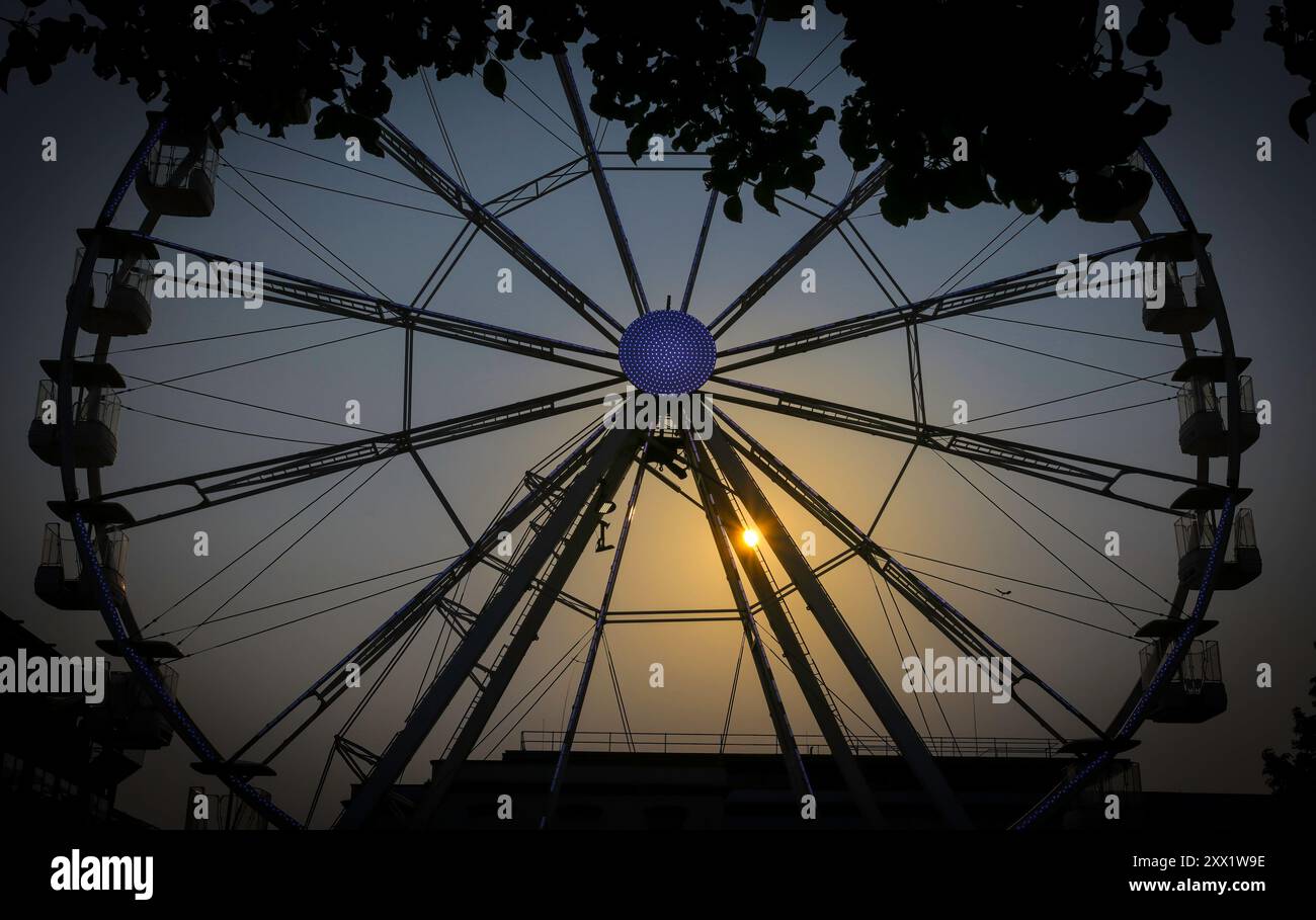 Editorial Bristol, UK - August 18, 2024: A sixty foot high ferris wheel ...