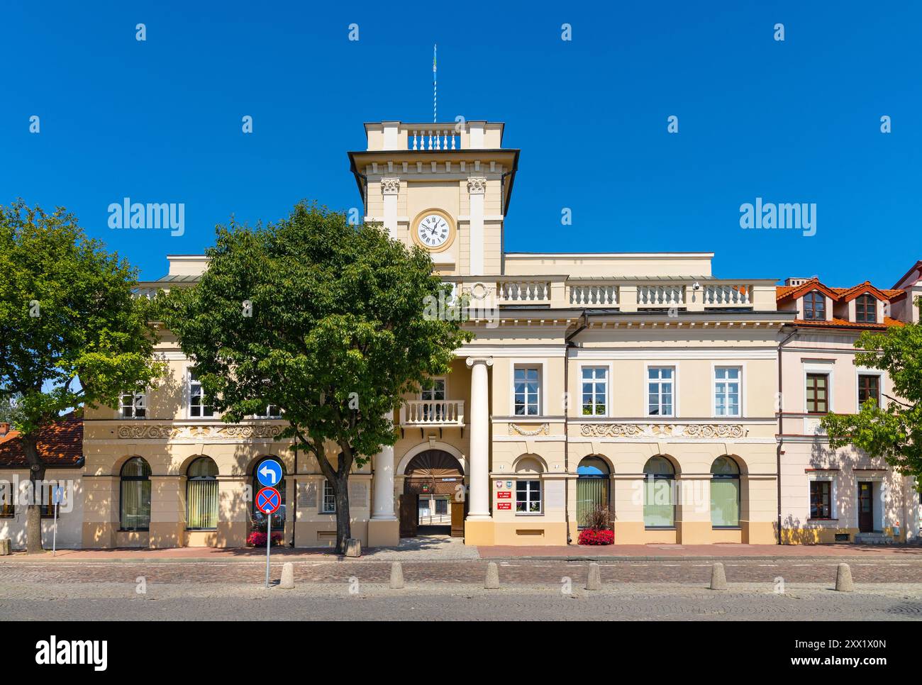 Lowicz, Poland - August 17, 2024: Neoclassical ratusz Town Hall and ...