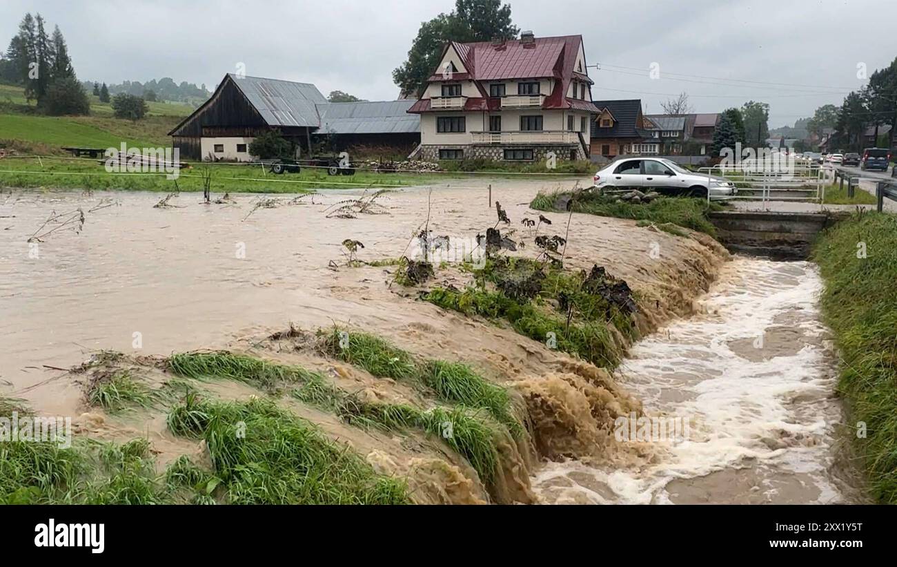 Starke Gewitter und Unwetter zogen am Dienstag über die Hohe Tatra hinweg. Besonders heftig traf ...