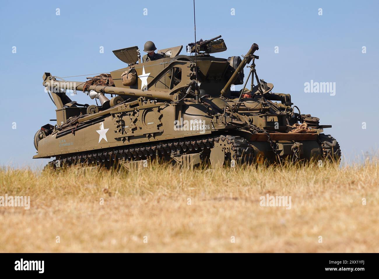 M32 tank recovery vehicle hi-res stock photography and images - Alamy
