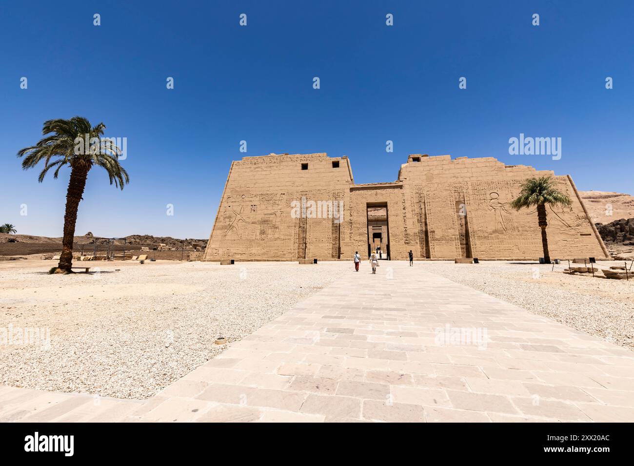Medinet Habu, Mortuary Temple of Ramesses III, First pylon, Tower gate ...