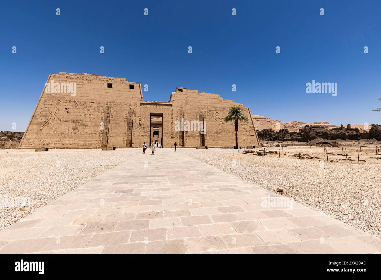 Medinet Habu, Mortuary Temple of Ramesses III, First pylon, Tower gate ...