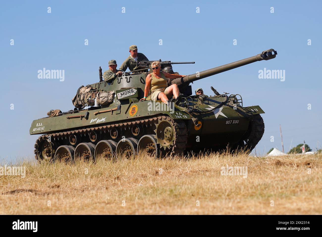 1944 M18 Hellcat Tank on parade at The Yorkshire Wartime Experience ...