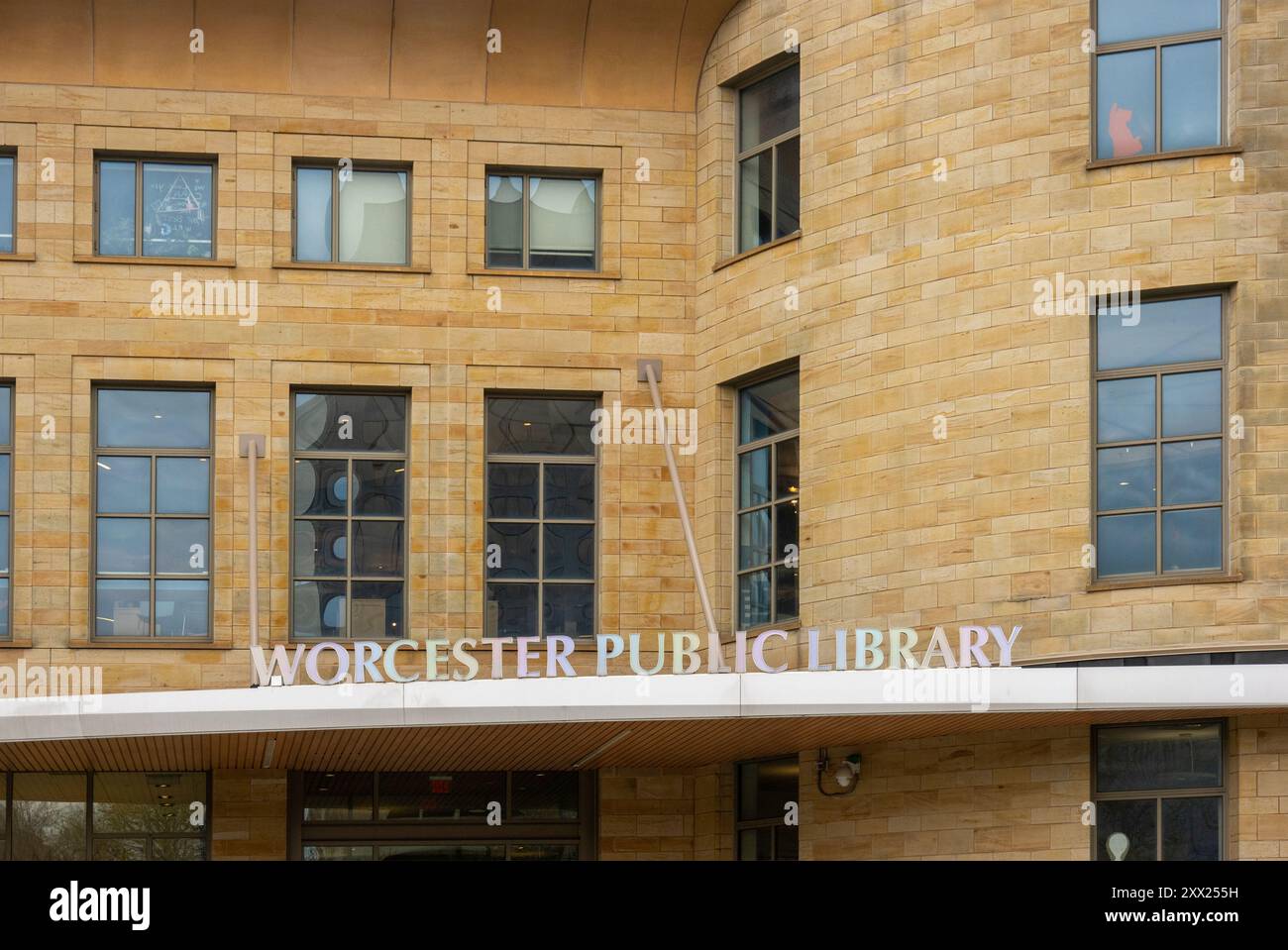 Worcester public library front entrance in downtown Worcester MA Stock Photo - Alamy