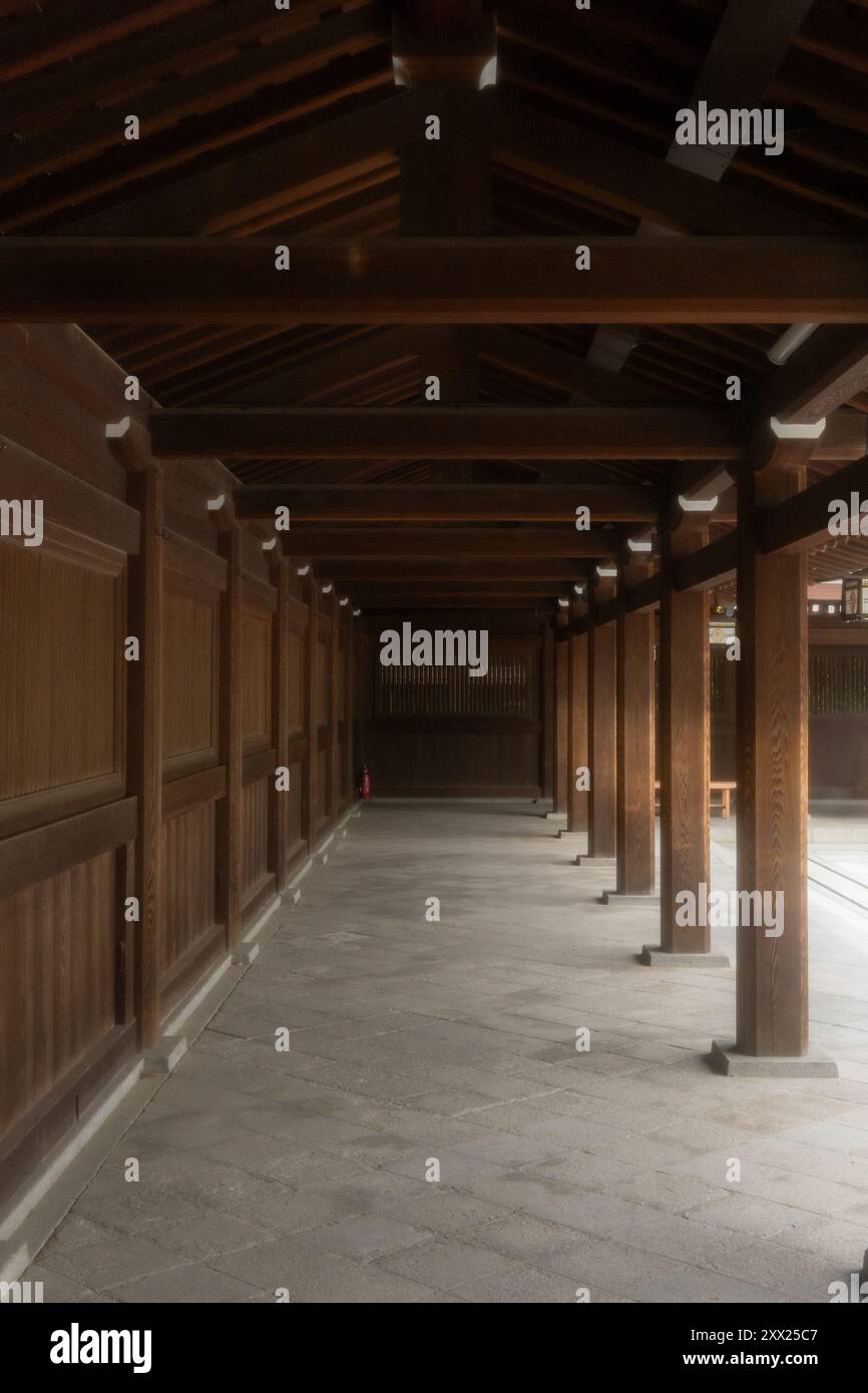 Japanese hallway hi-res stock photography and images - Alamy