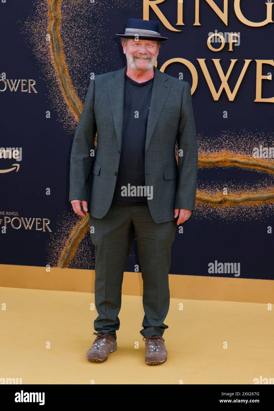 Peter Mullan attends The Lord Of The Rings: The Rings Of Power Premiere ...