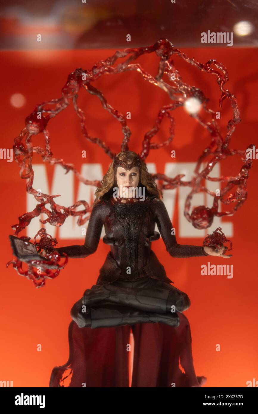 Super hero action figure hi-res stock photography and images - Alamy