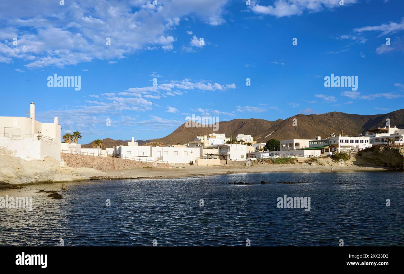 Pueblo junto al mar hi-res stock photography and images - Alamy