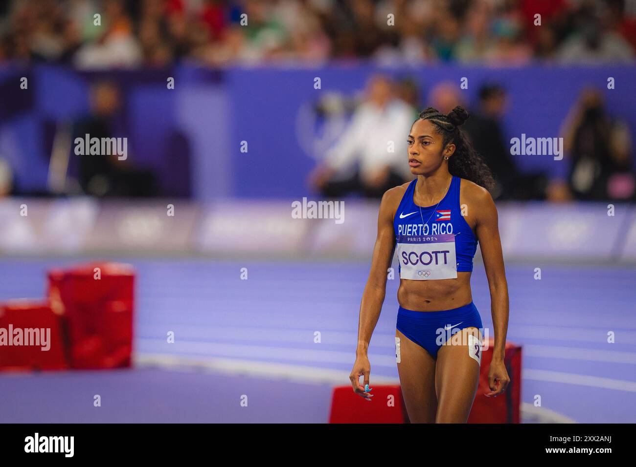 Gabby Scott participating in the 400 meters at the Paris 2024 Olympic ...