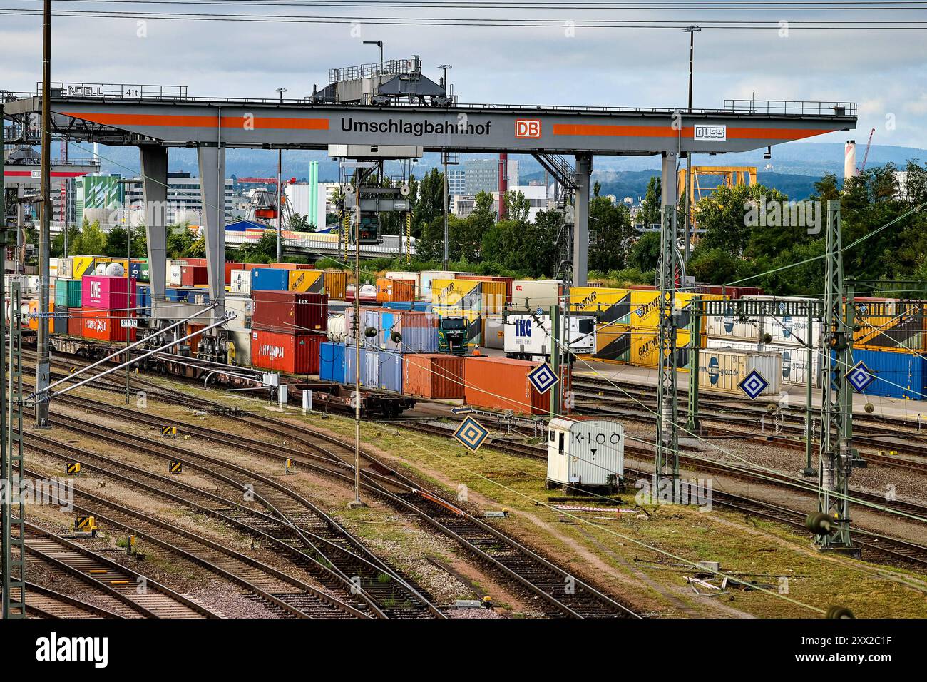 Umschlagbahnhof DB, Symbolbild, Deutsche Bahn, Güterverkehr ...