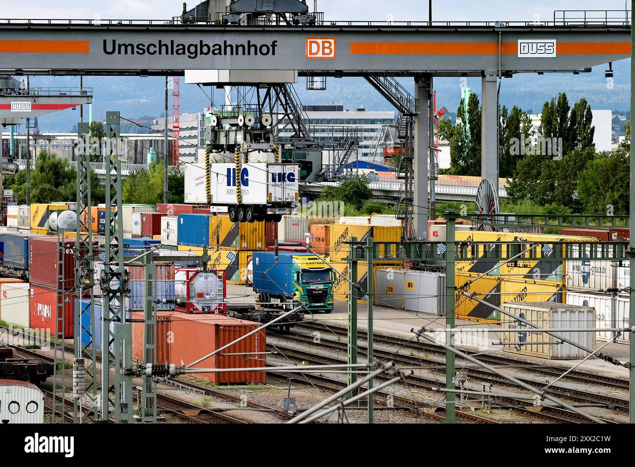 Umschlagbahnhof DB, Symbolbild, Deutsche Bahn, Güterverkehr ...