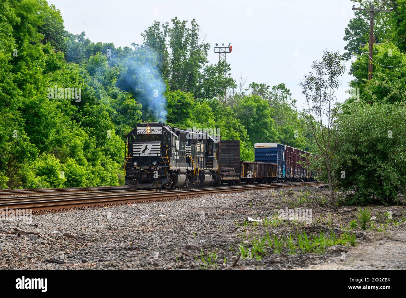Southern train hi-res stock photography and images - Alamy