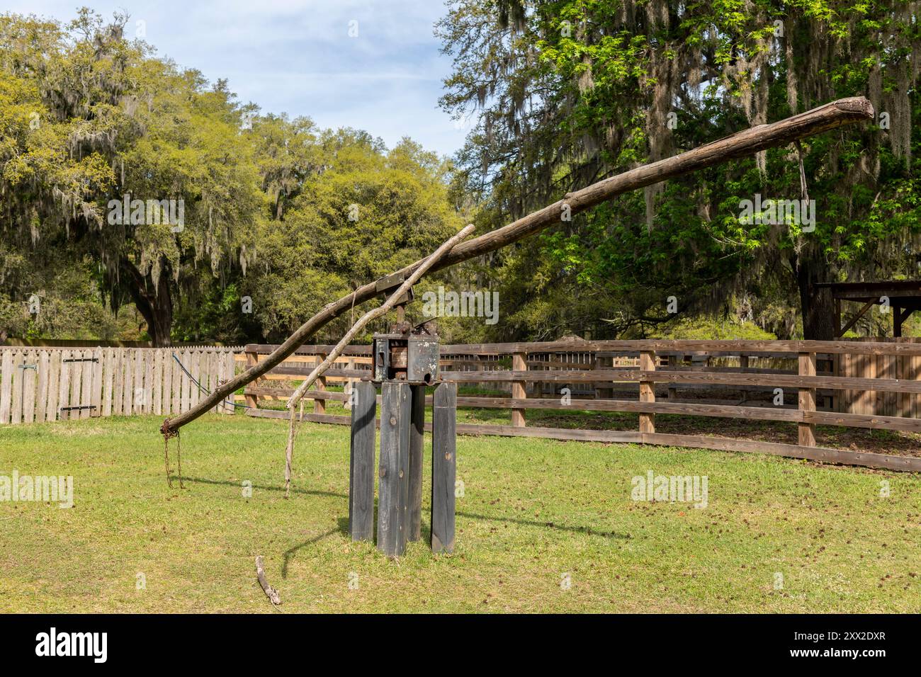 Historic well in Charleston, South Carolina. Idyllic rural scenery ...