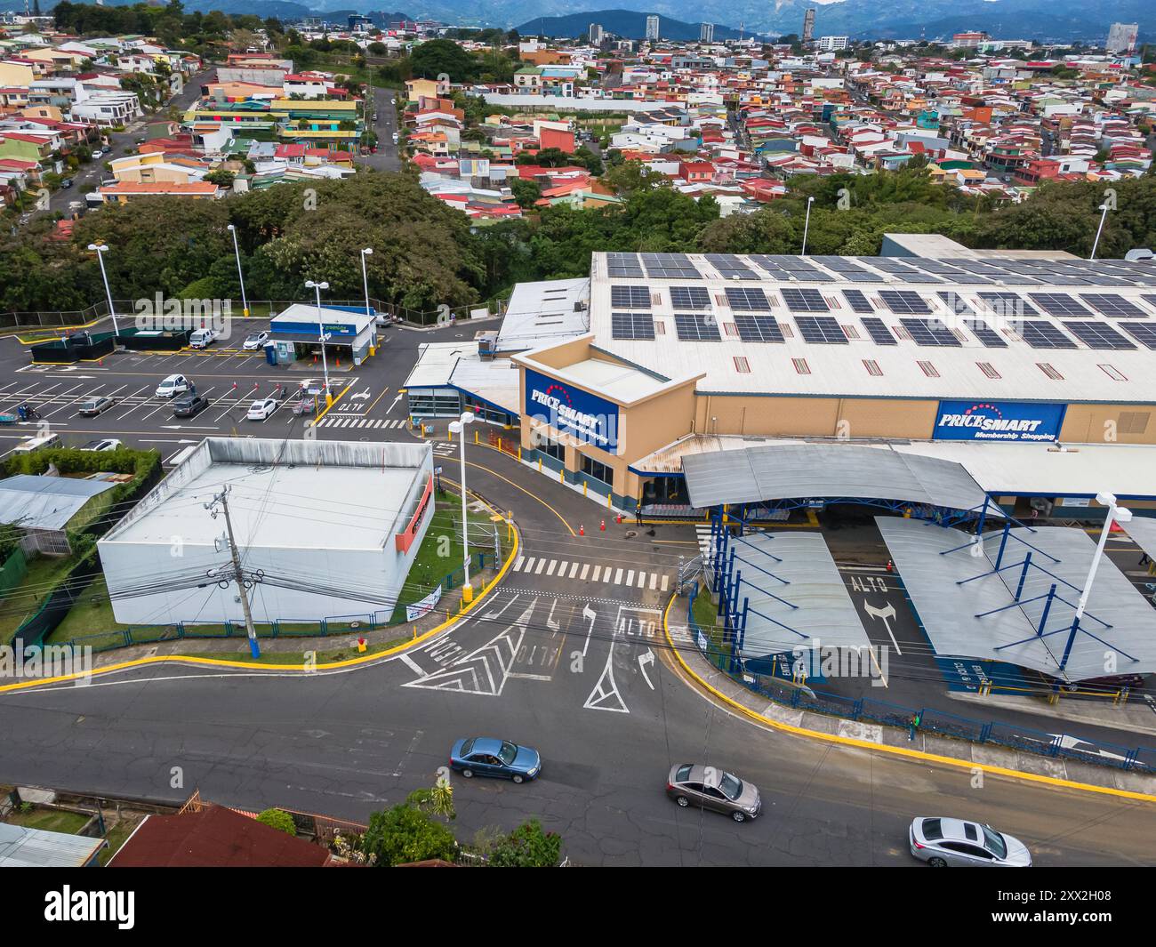 Supermarket interior aerial hi-res stock photography and images - Alamy