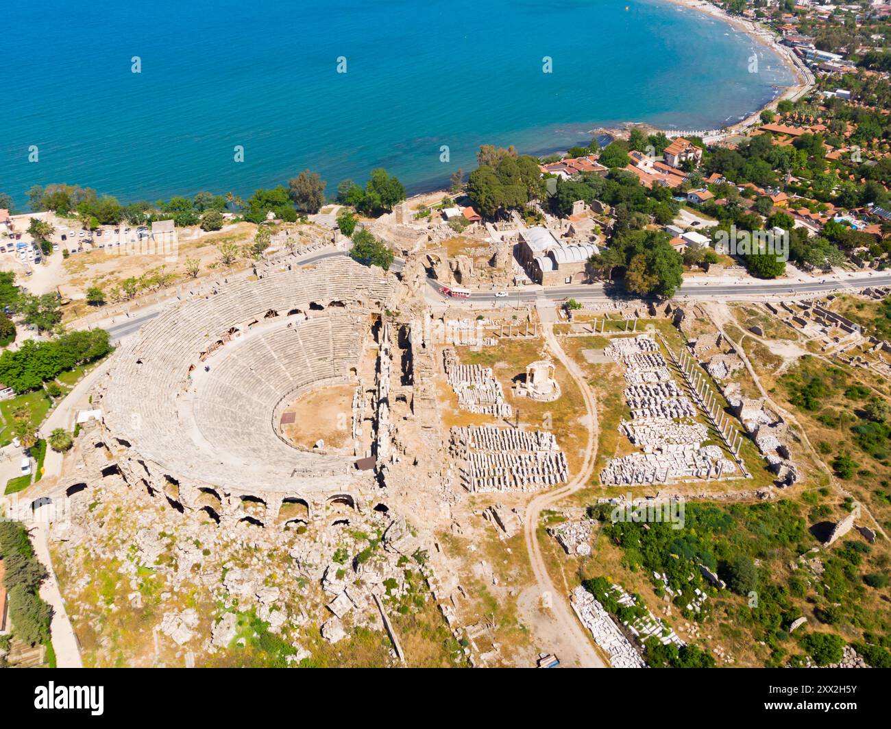 Drone side view antique hi-res stock photography and images - Alamy