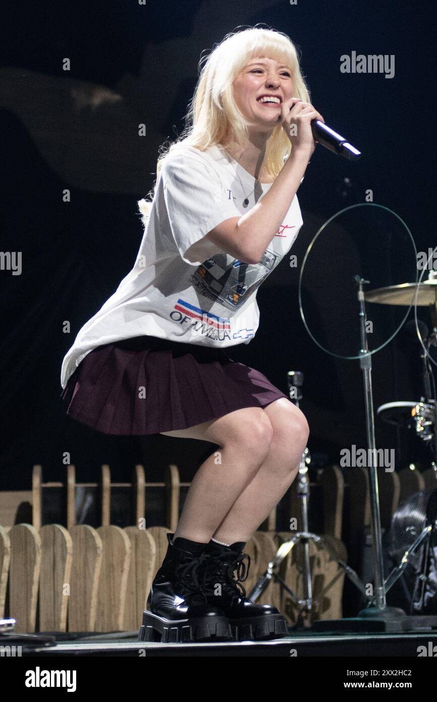 London, UK. 21 Aug 2024. English singer-songwriter Maisie Peters opens ...
