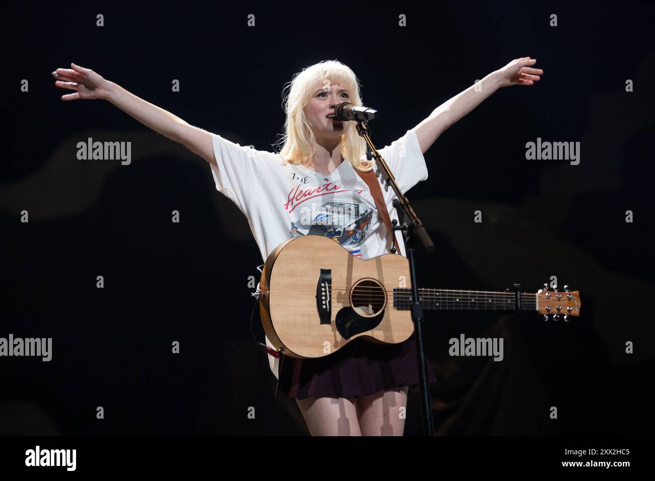 London, UK. 21 Aug 2024. English singer-songwriter Maisie Peters opens ...