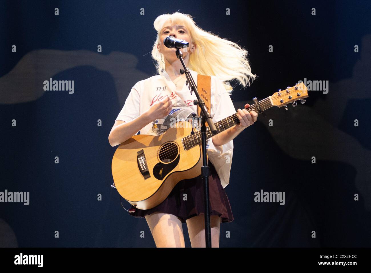 London, UK. 21 Aug 2024. English singer-songwriter Maisie Peters opens ...
