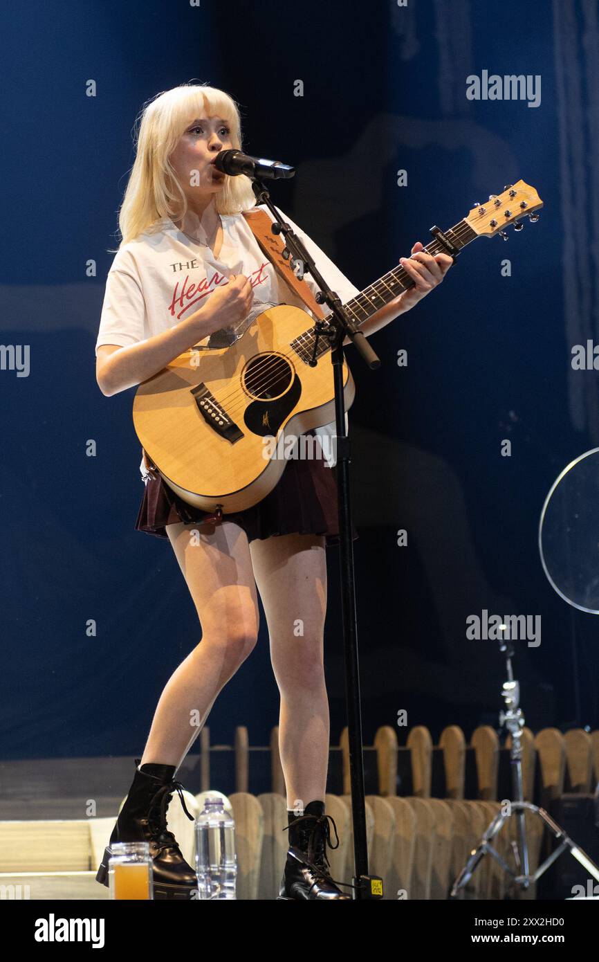 London, UK. 21 Aug 2024. English singer-songwriter Maisie Peters opens ...
