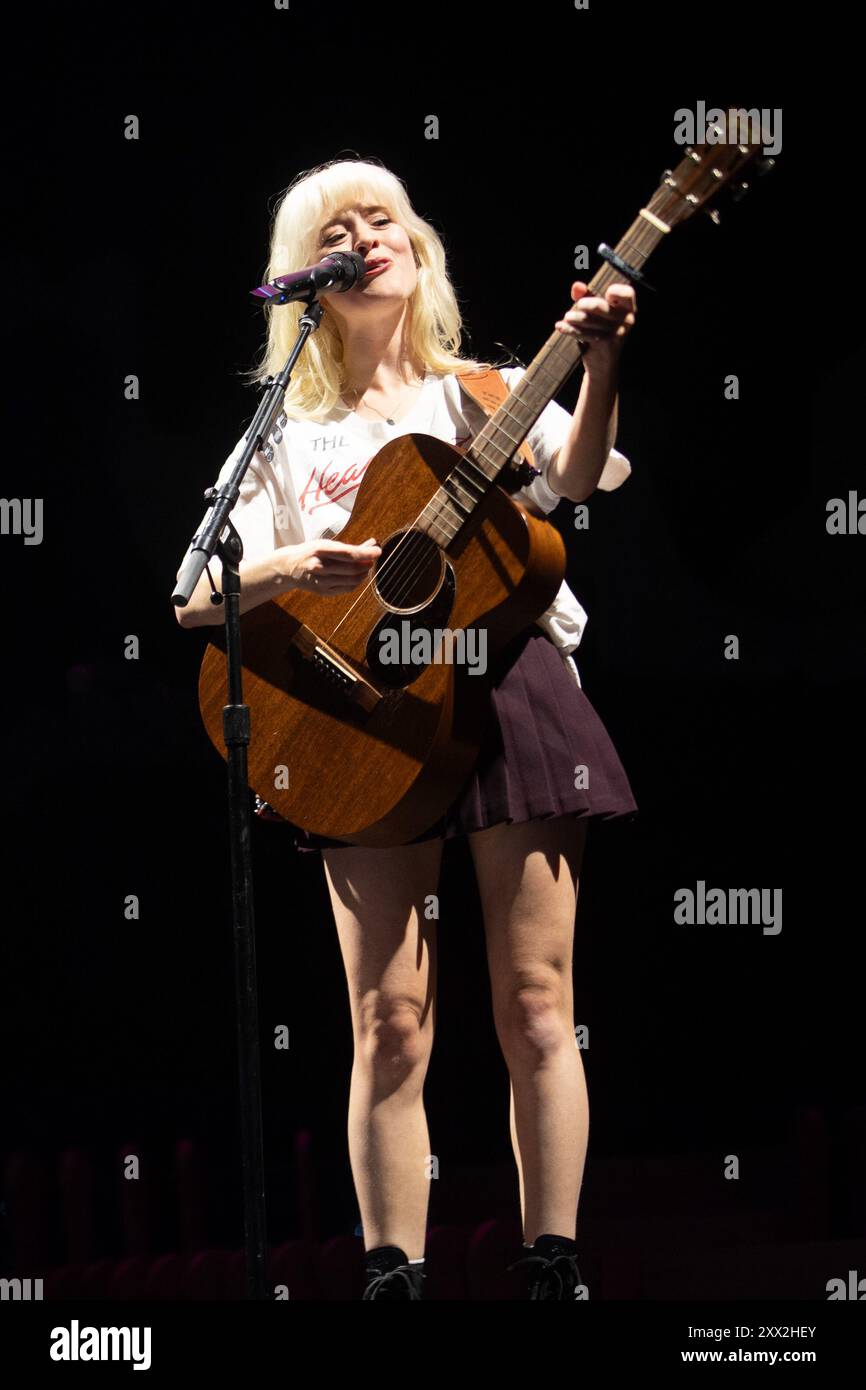 London, UK. 21 Aug 2024. English singer-songwriter Maisie Peters opens ...