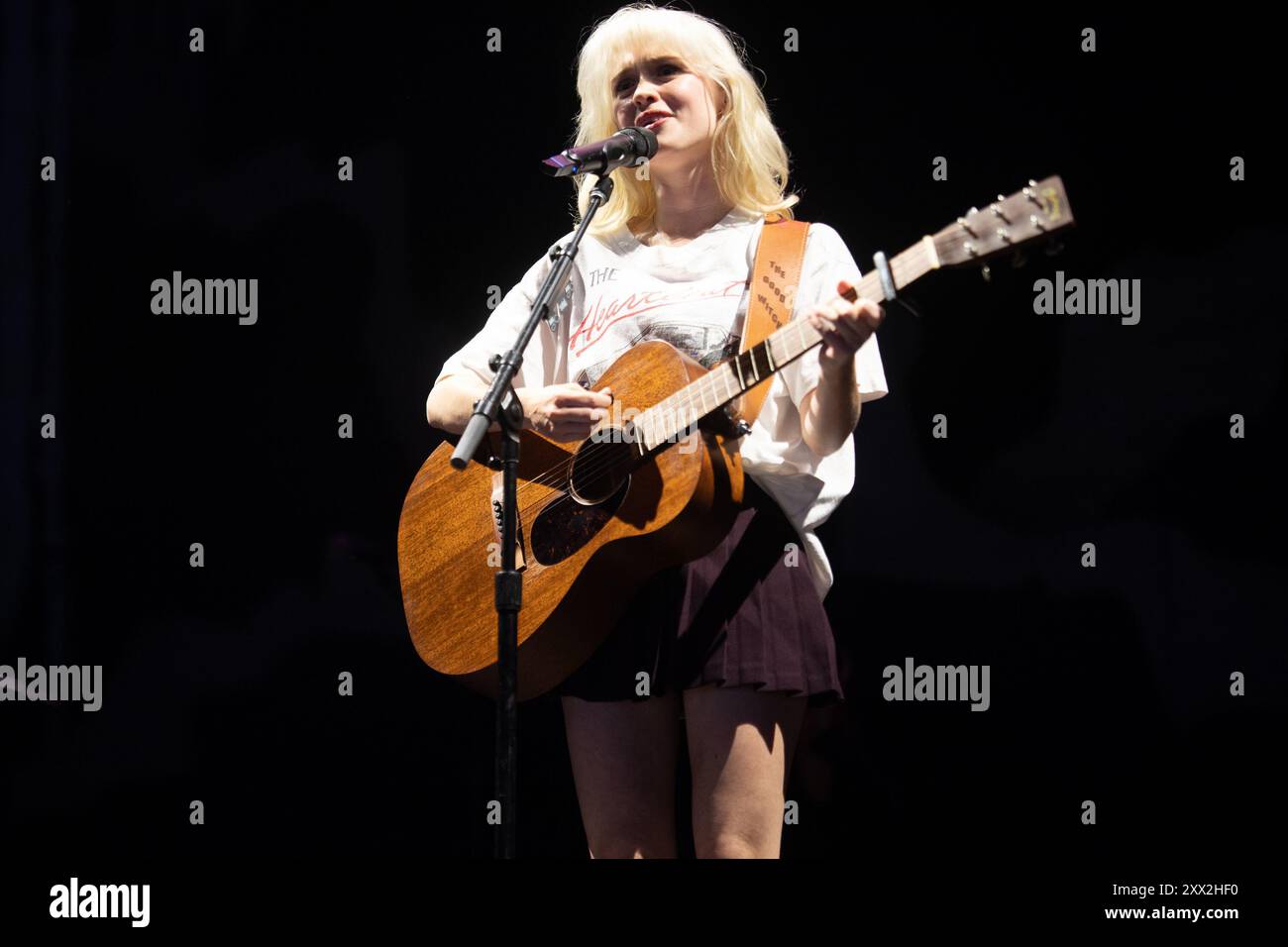 London, UK. 21 Aug 2024. English singer-songwriter Maisie Peters opens ...