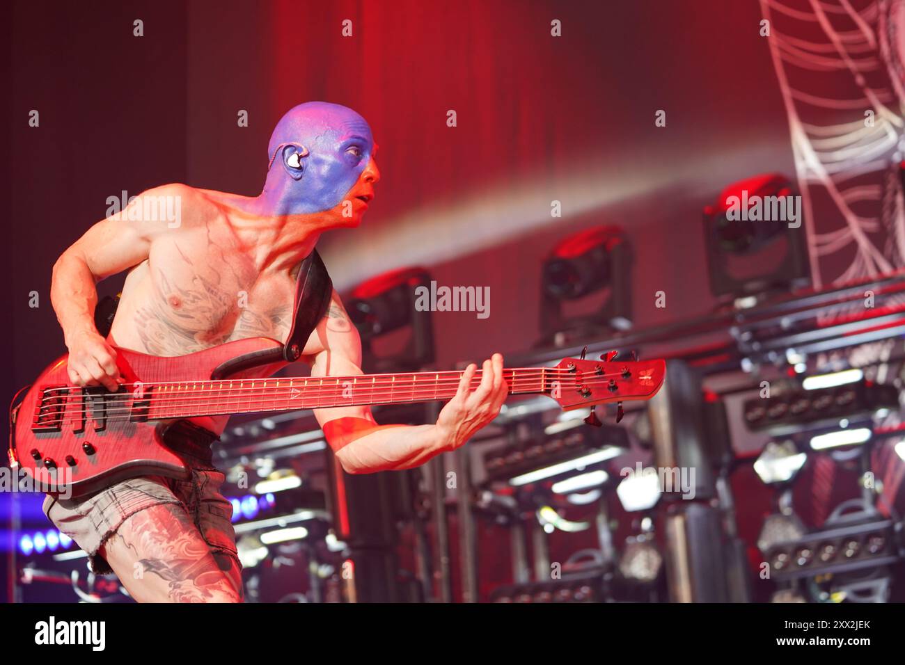 Ryan Martinie, bassist of the American heavy metal band Mudvayne ...