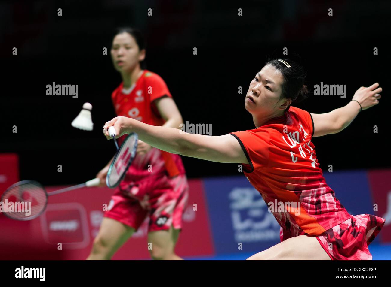(240822) -- YOKOHAMA, Aug. 22, 2024 (Xinhua) -- Li Yijing/Luo Xumin (R) of China compete during ...