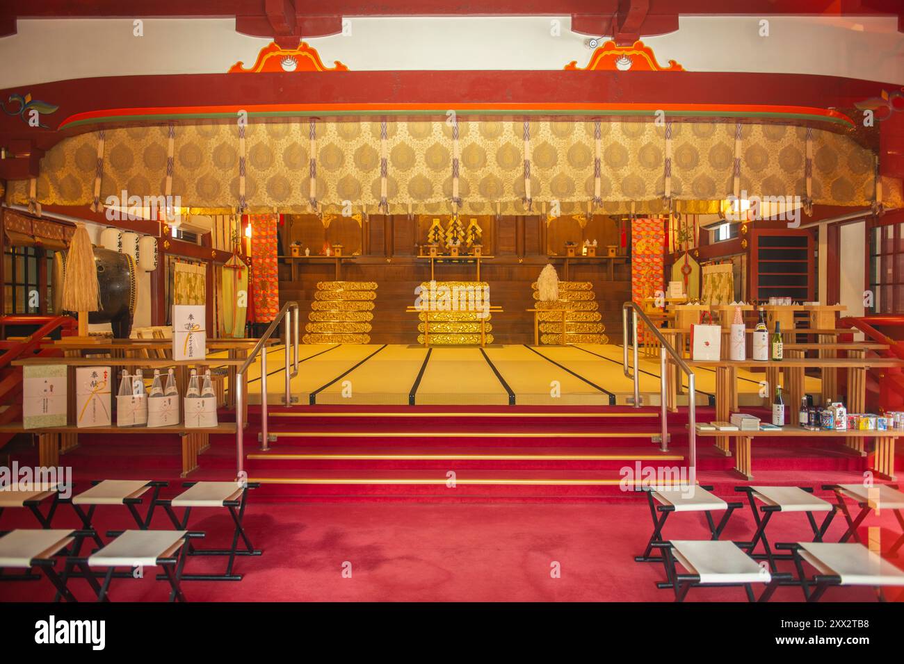 Inside a japanese shinto shrine hi-res stock photography and images - Alamy