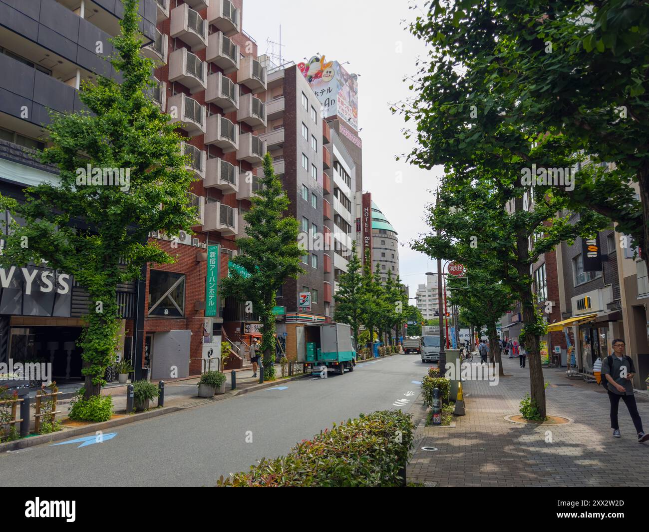 Modern commercial building at Kabukicho 2 Chome in Kabukicho, Shinjuku ...