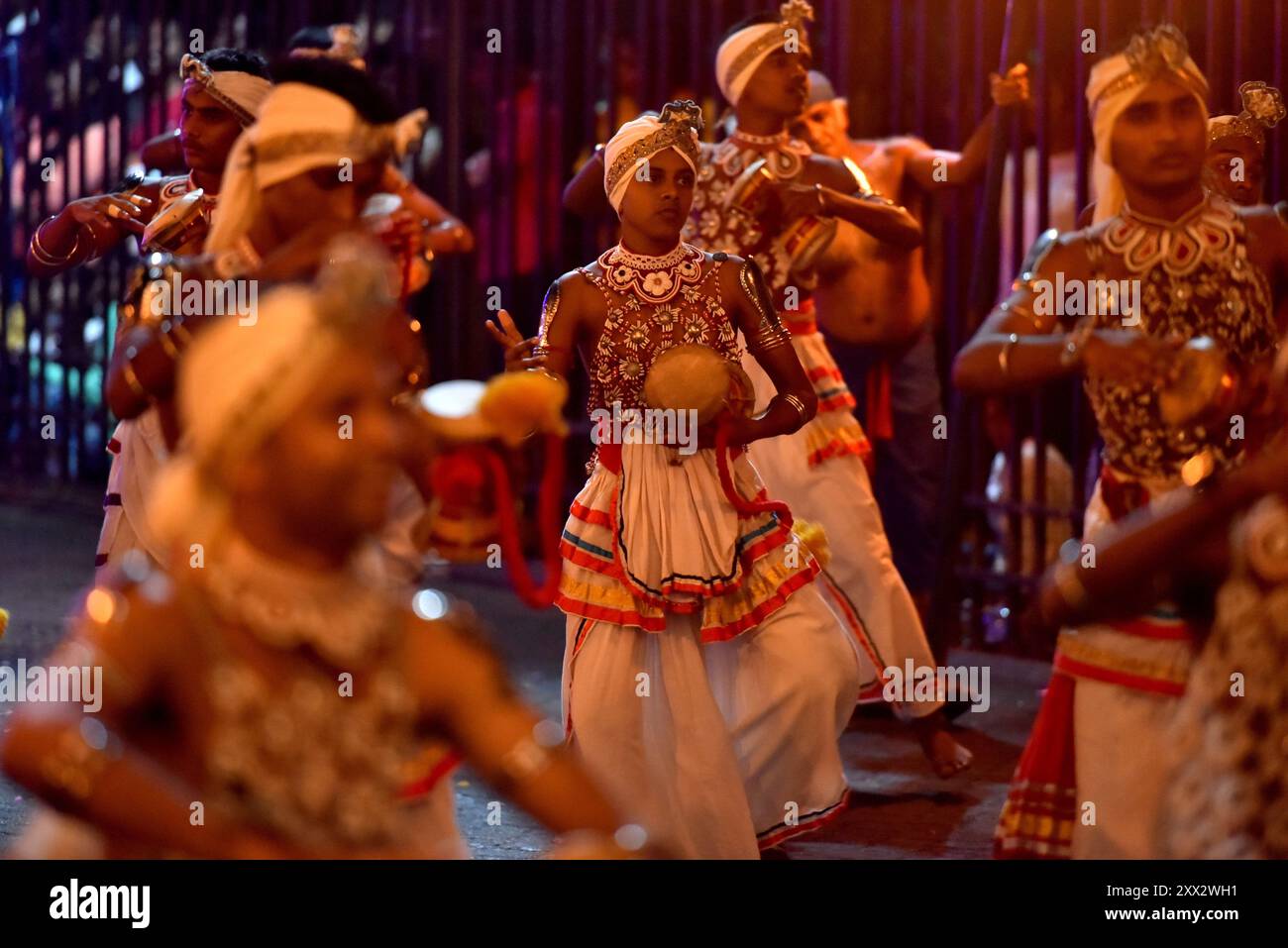 Kandy, Central Province, Sri Lanka. 19th Aug, 2024. The Esala Perahera ...