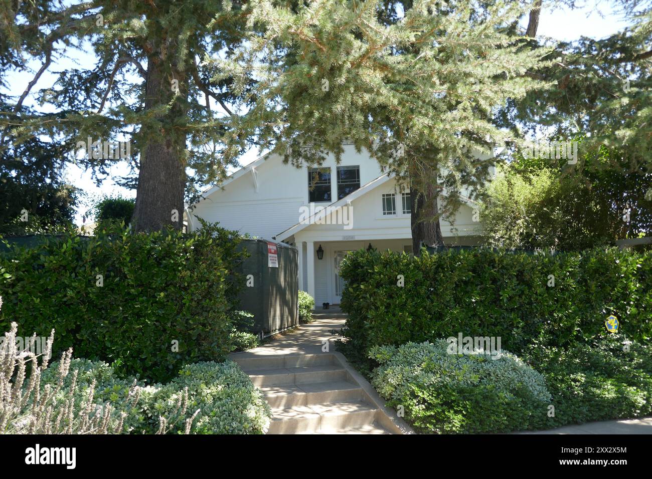 1208 georgina avenue hi-res stock photography and images - Alamy