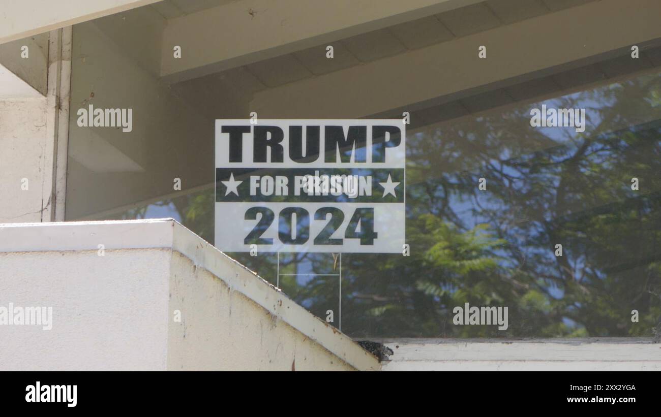 Trump for prison 2024 sign hi-res stock photography and images - Alamy